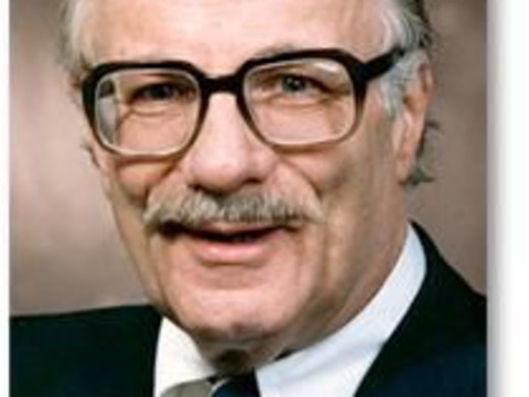 Dr. Max Harry Weil, Pioneer in Critical Care, Dies at 84