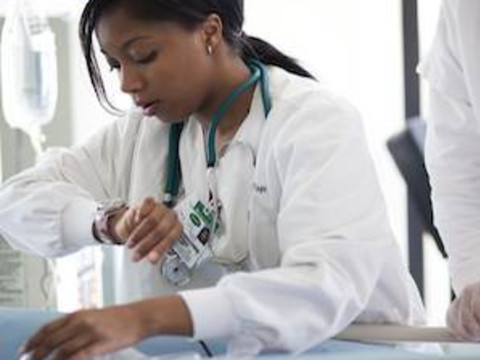 Overtime, Night Shifts Increase Injury Risk for Nurses